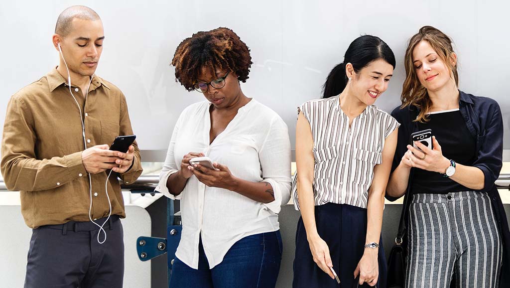 find people;people finder;classmates;colleagues;share experiences;rate ...